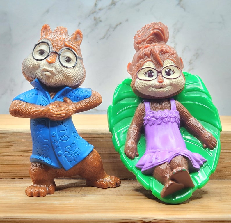 ALVIN and the Chipmunks is IN CHOICE. Simon or Jeanette Chipette Pull ...