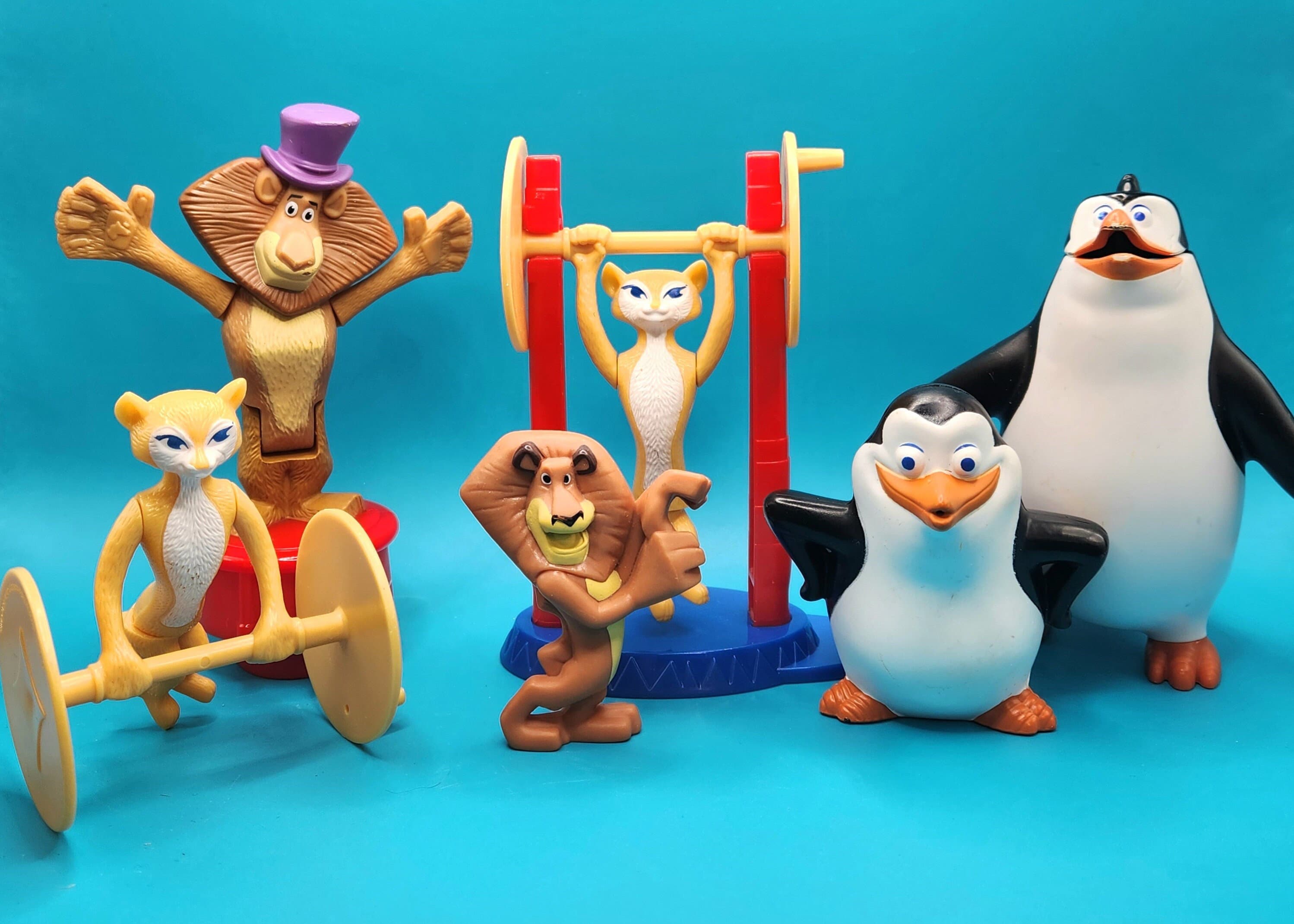 MADAGASCAR MOVIE Collectible Figures. Alex, Gia, Skipper and Rico ...