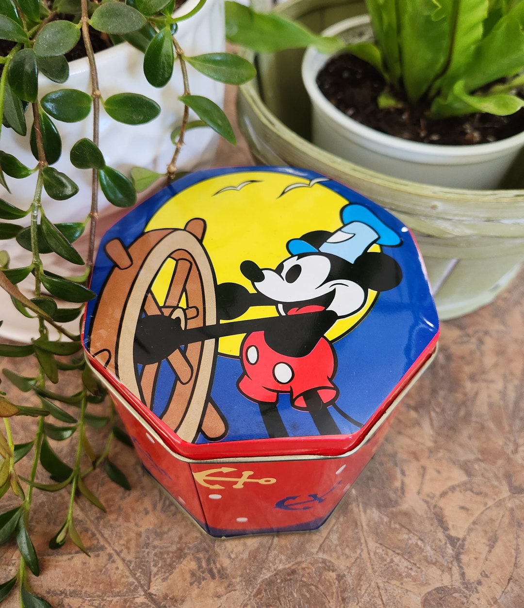 MICKEY MOUSSE Walt Disney, Small Metal Container. Danaware ...