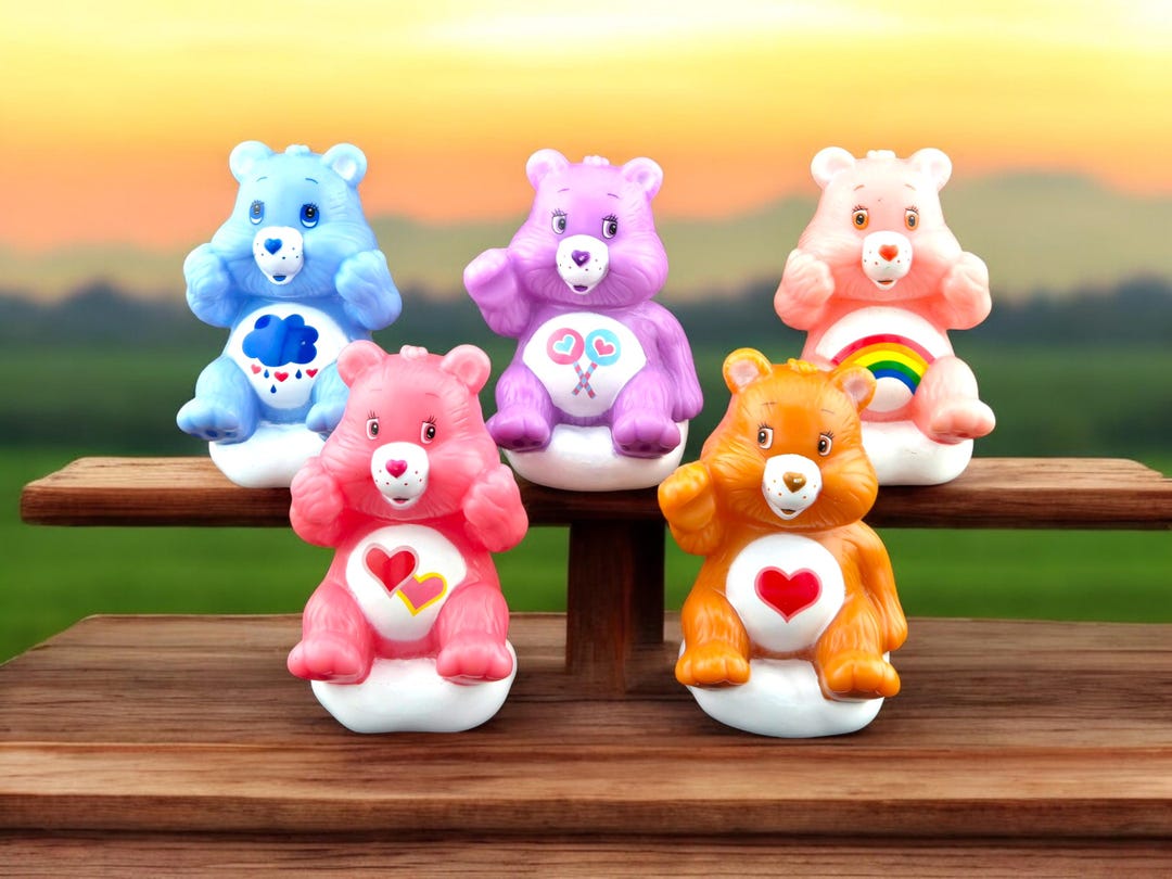 CARE BEAR Set of 5 Collectible Figures. TCFC Just Play. Love a Lot ...