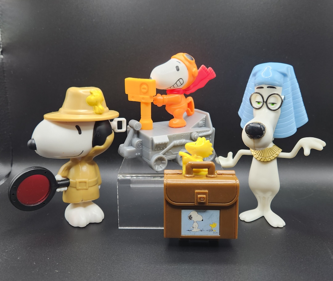 SNOOPY MCDONALDS FIGURE Happy Meal Toys 2000, 2014, 2018, 2019 ...