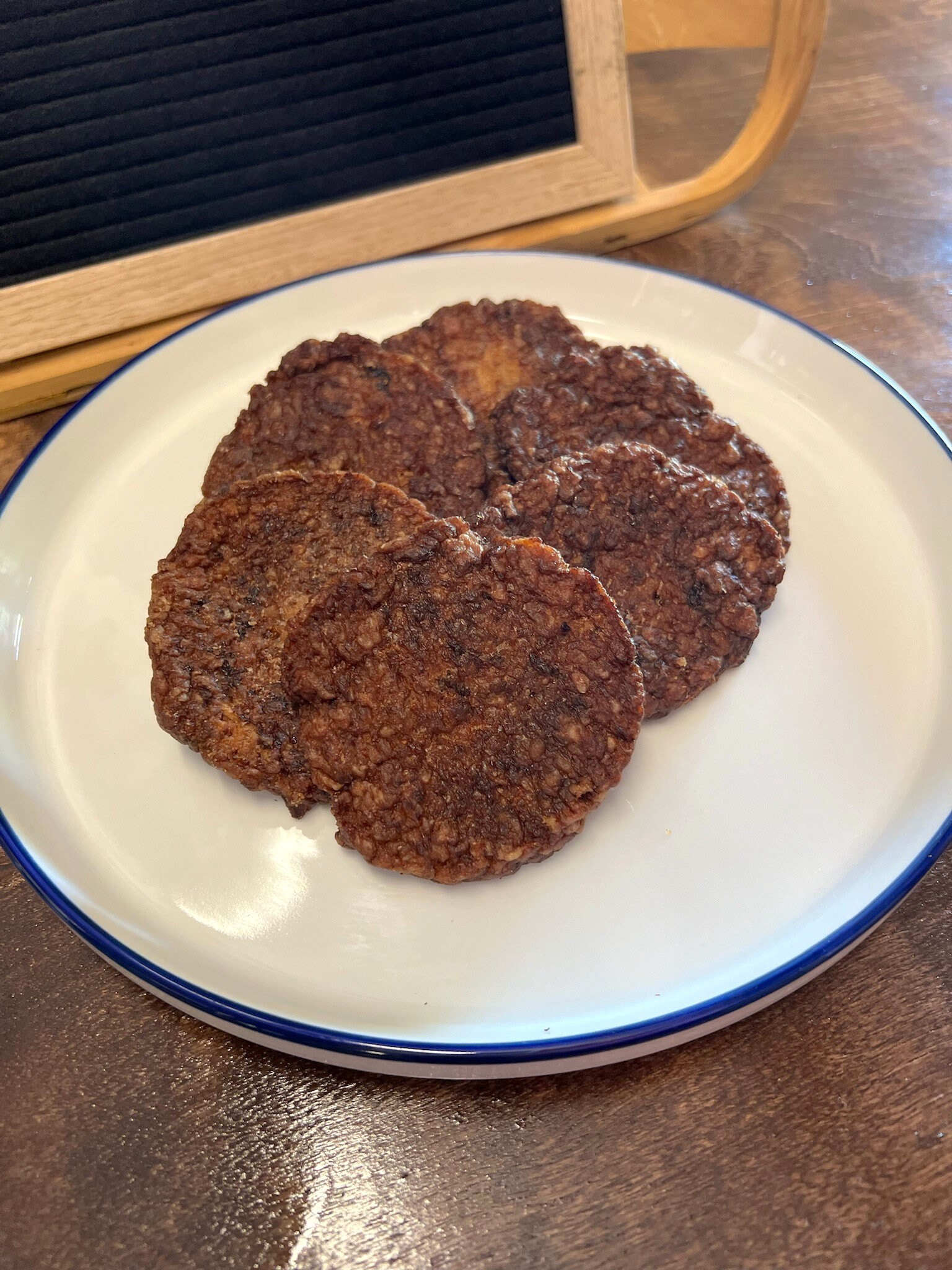 Homemade Beef Hamburger Patties for Dogs, 100% Grass Fed Cattle, Dried ...