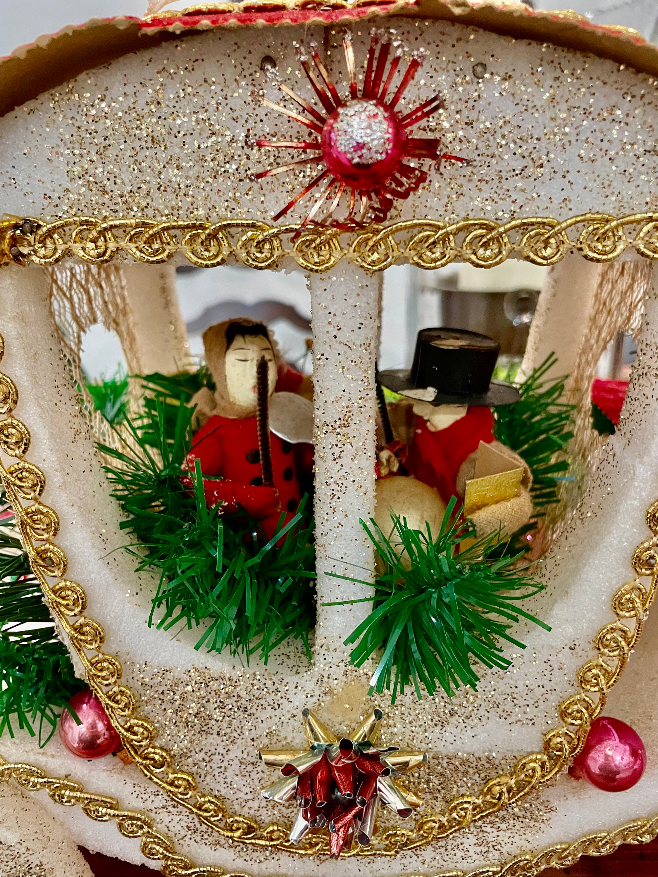 Amazing Christmas Coach Full of Musicians Driven by Santa Clause 1950 ...