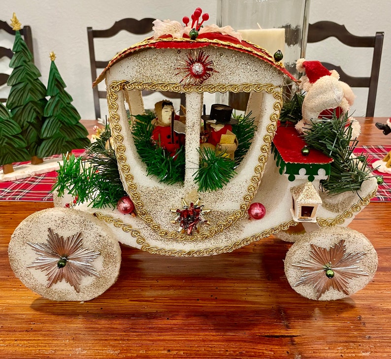 Amazing Christmas Coach Full of Musicians Driven by Santa Clause 1950 ...