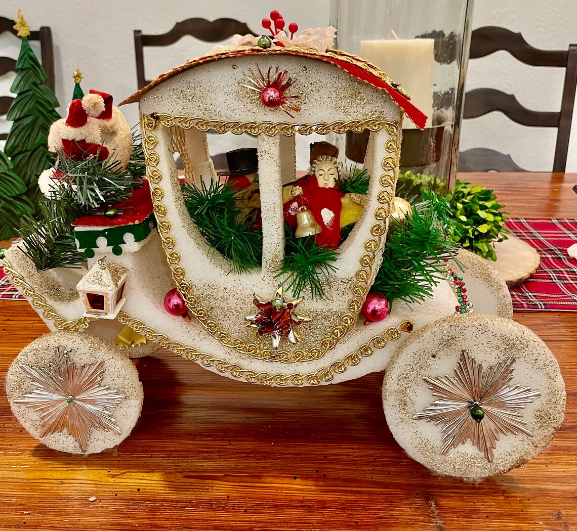 Amazing Christmas Coach Full of Musicians Driven by Santa Clause 1950 ...