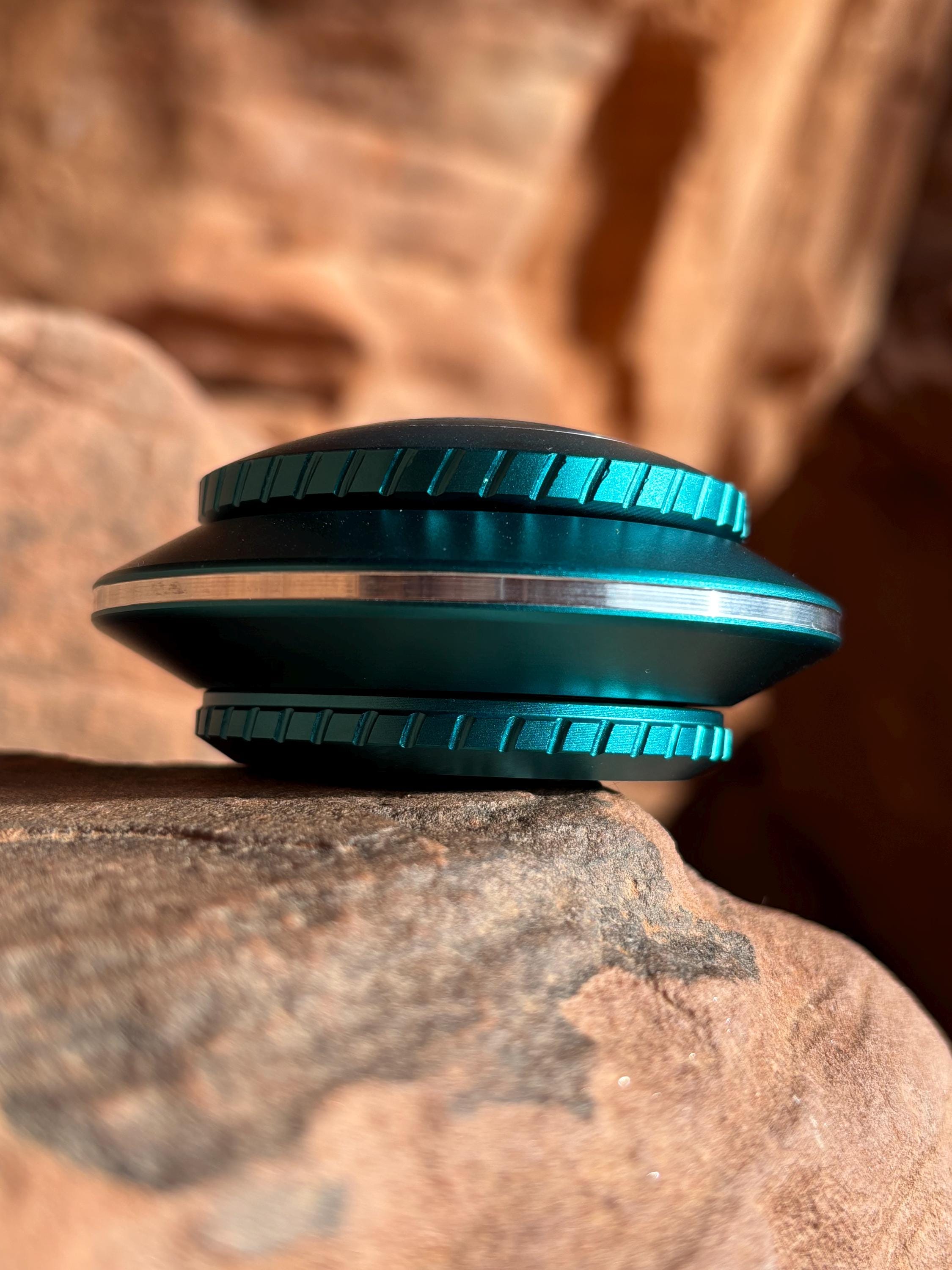 UFO Rolls Turquoise Aluminum Herb Grinder – 2.75" 3-piece With 2.2 ...