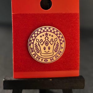 Super Mario World Frame Enamel Pins Luigi, Bowser, Yoshi, Toad & Peach ...