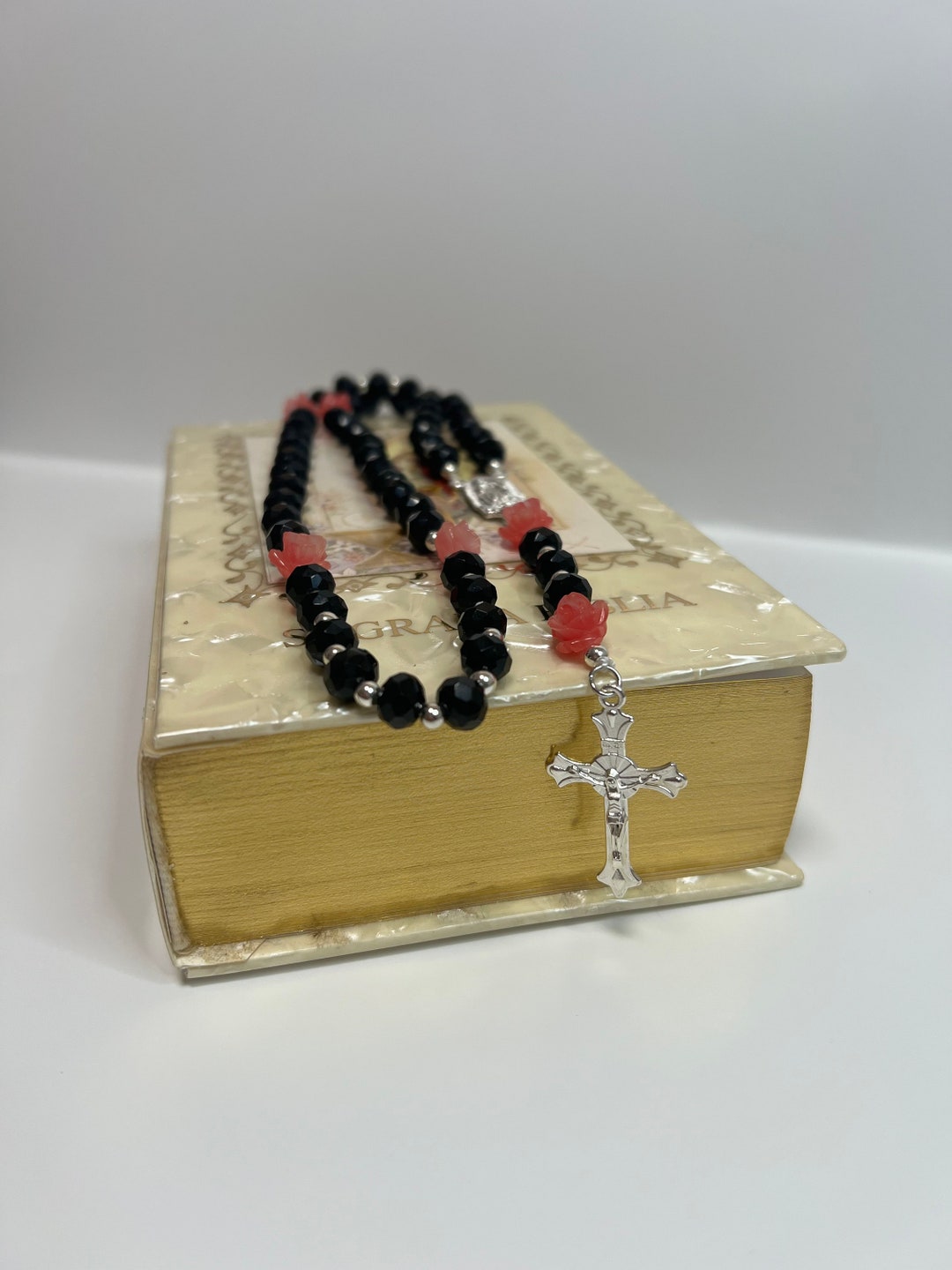 4 Different Rosaries, Our Lady of Guadalupe Rosary, Virgin Mary Rosary ...
