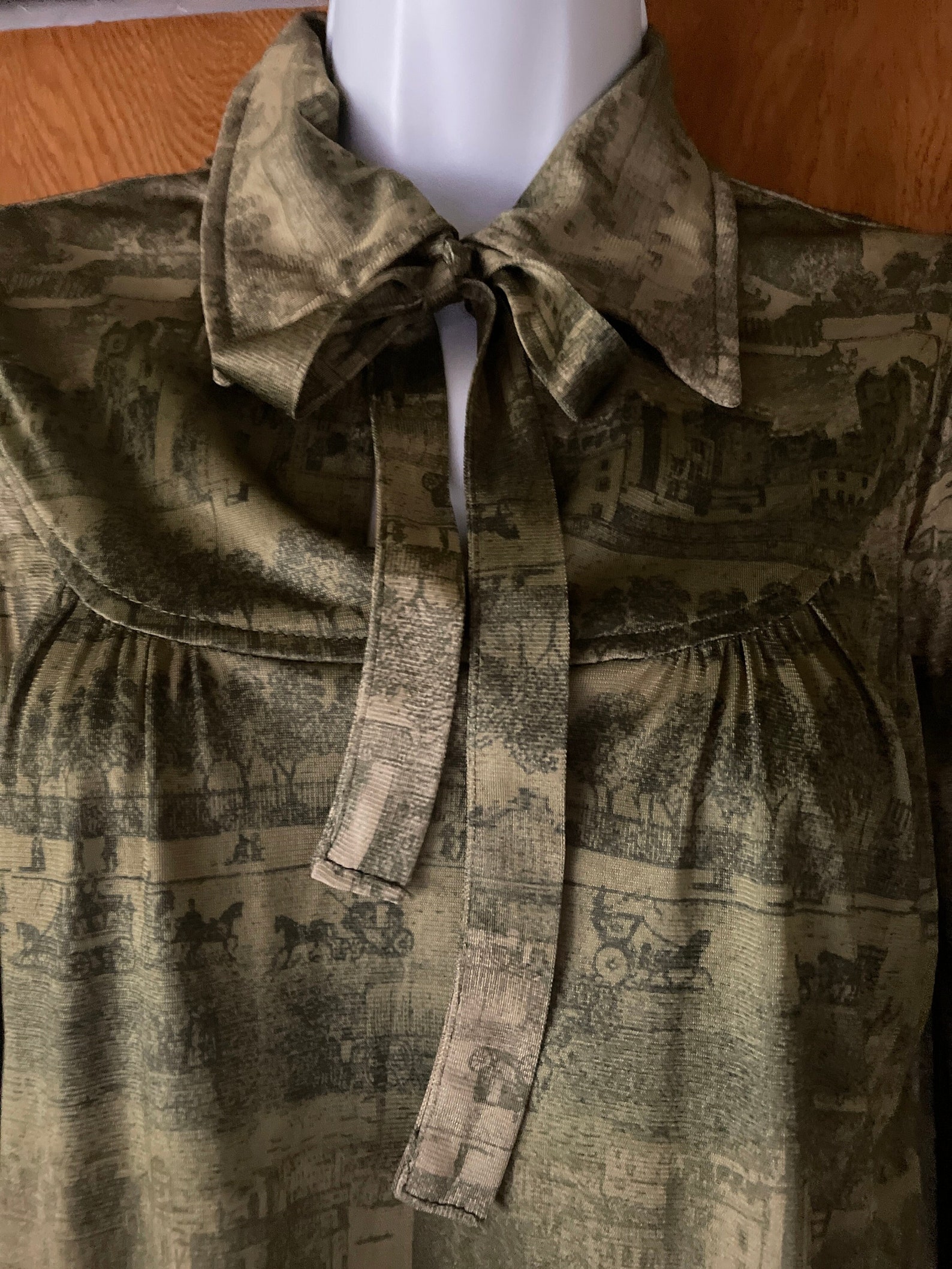 Vintage 1970s Green Carriage Yoke Front Pullover Women's Blouse - Etsy