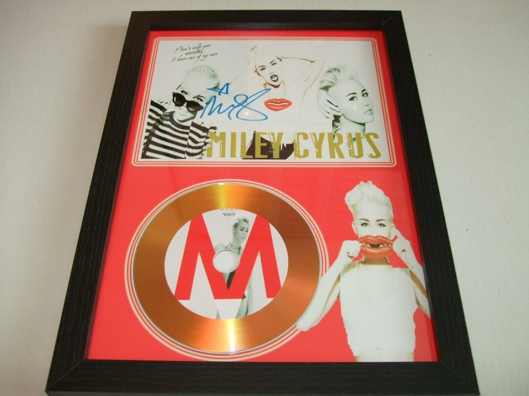 Miley Cyrus Signed Display - Etsy