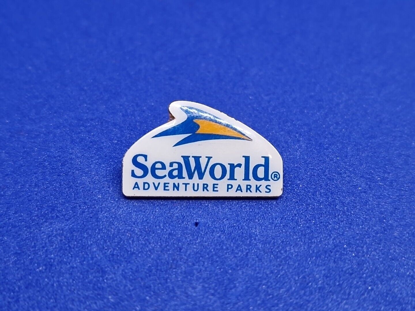 Pin Badge Seaworld Adventure Parks - Etsy
