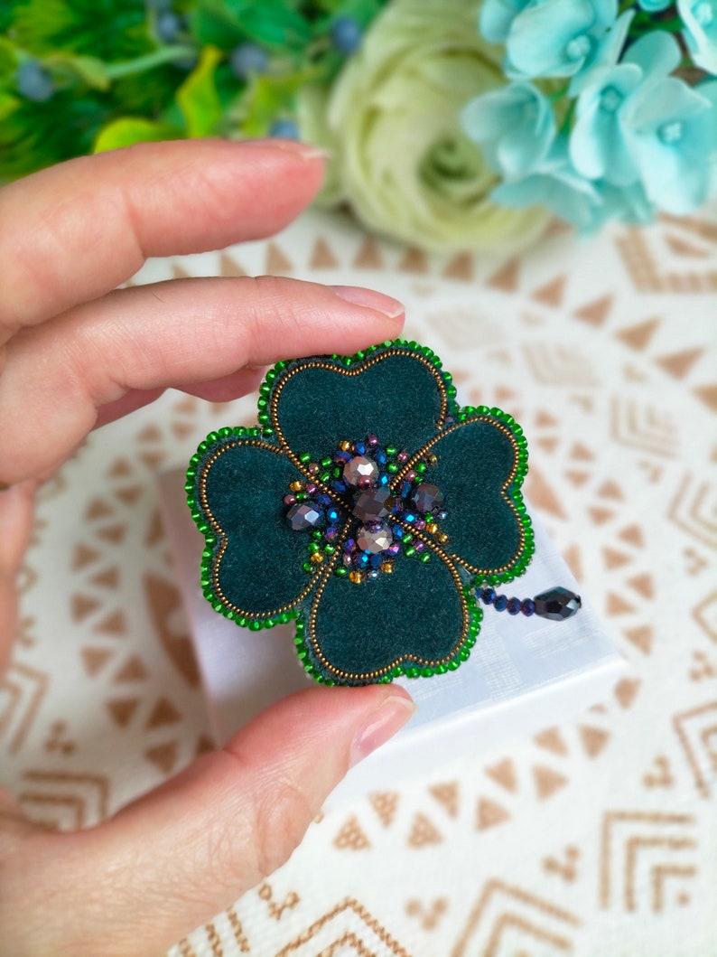 Four Leaf Clover Lapel Pin - Good Luck Charm - Etsy