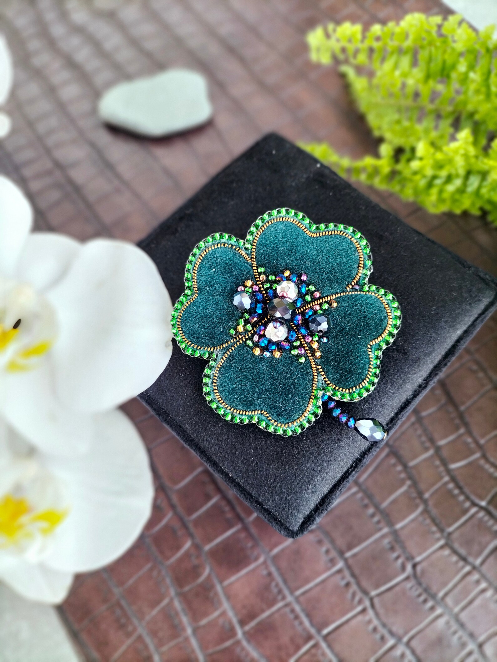 Four Leaf Clover Lapel Pin - Good Luck Charm - Etsy