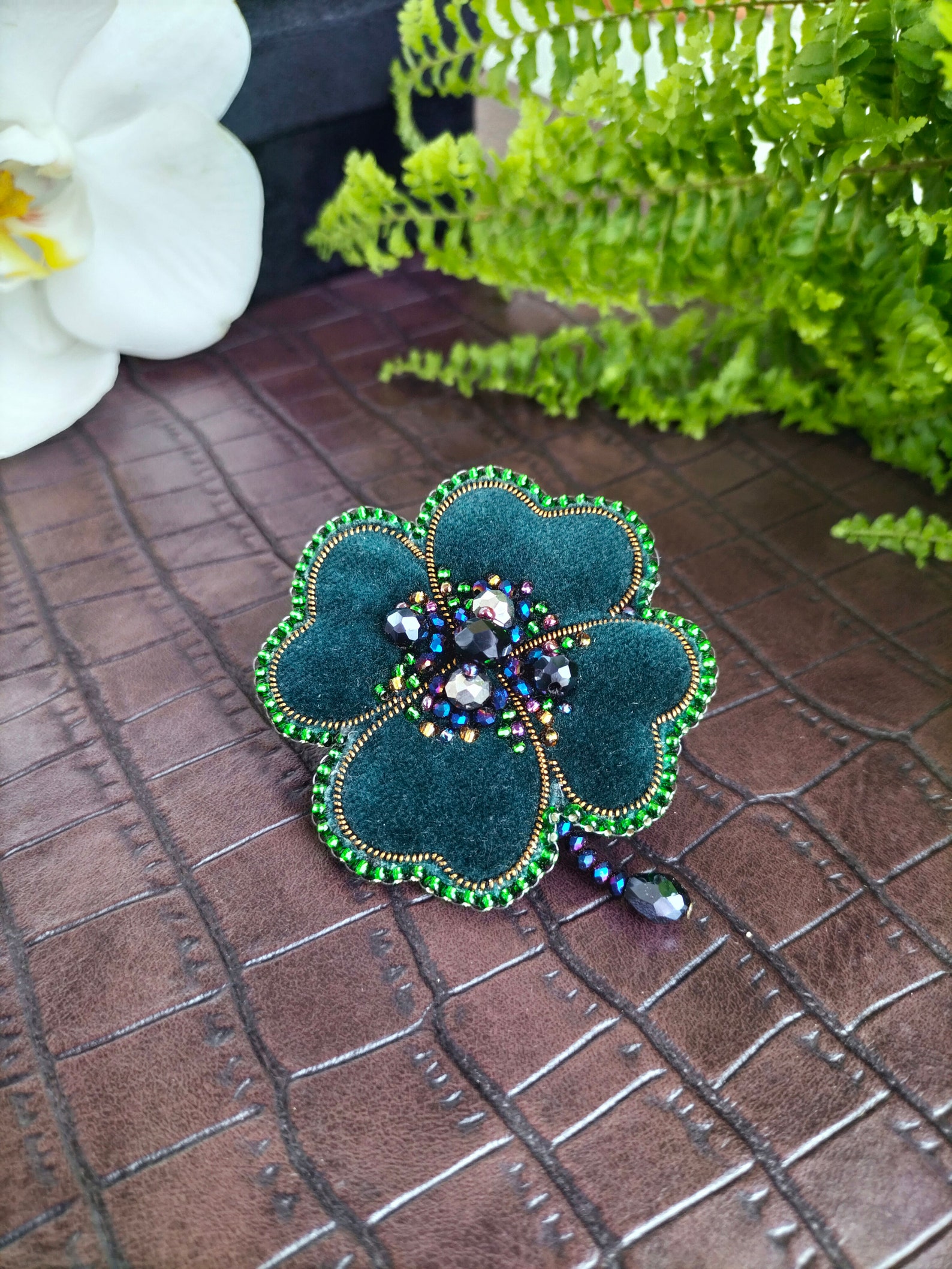 Four Leaf Clover Lapel Pin - Good Luck Charm - Etsy