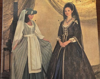Renaissance Gown Pattern - Vintage Sewing Pattern for Historical Dress ...
