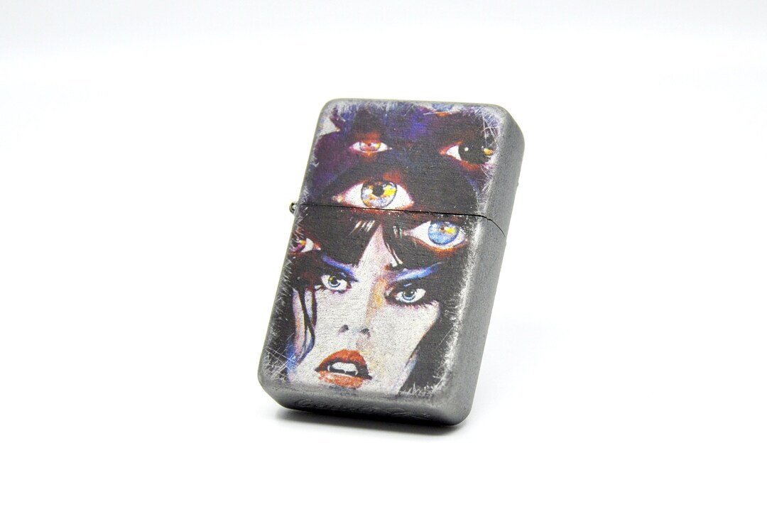 Flip Top Lighter in a Case With Vampirella. - Etsy