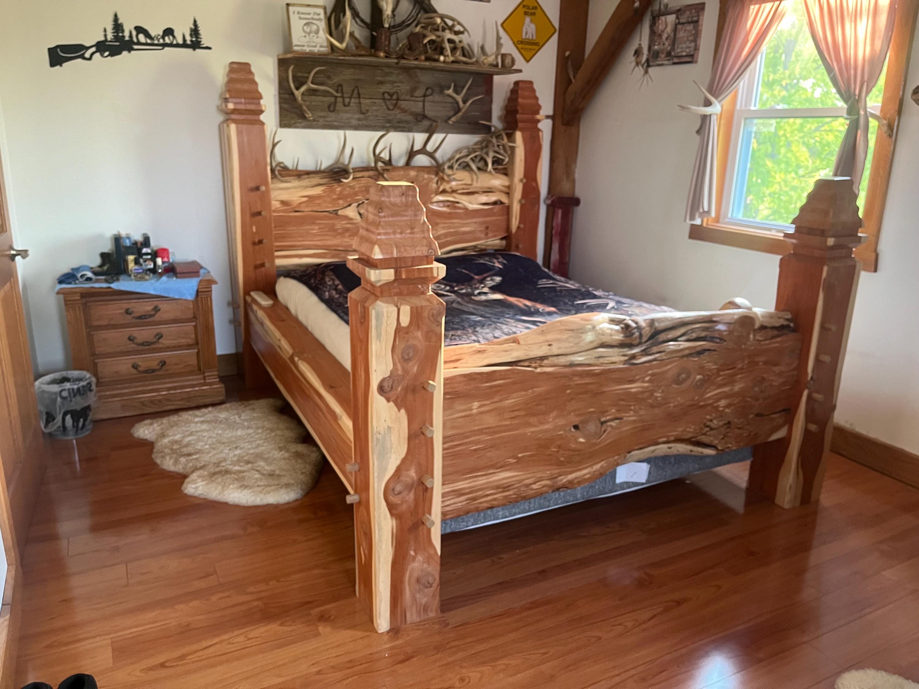 Cedar Timber Frame Bed - Etsy