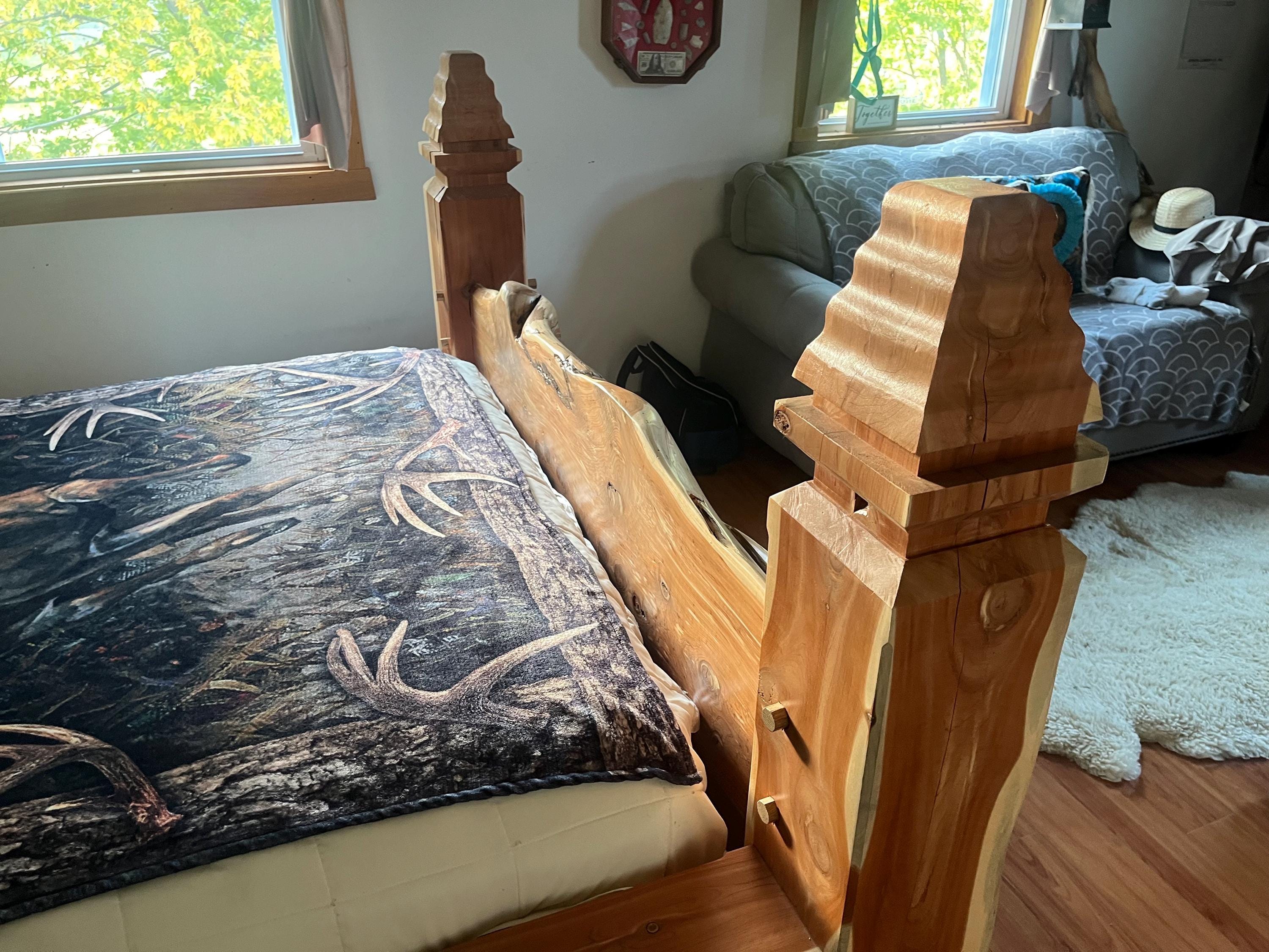 Cedar Timber Frame Bed - Etsy