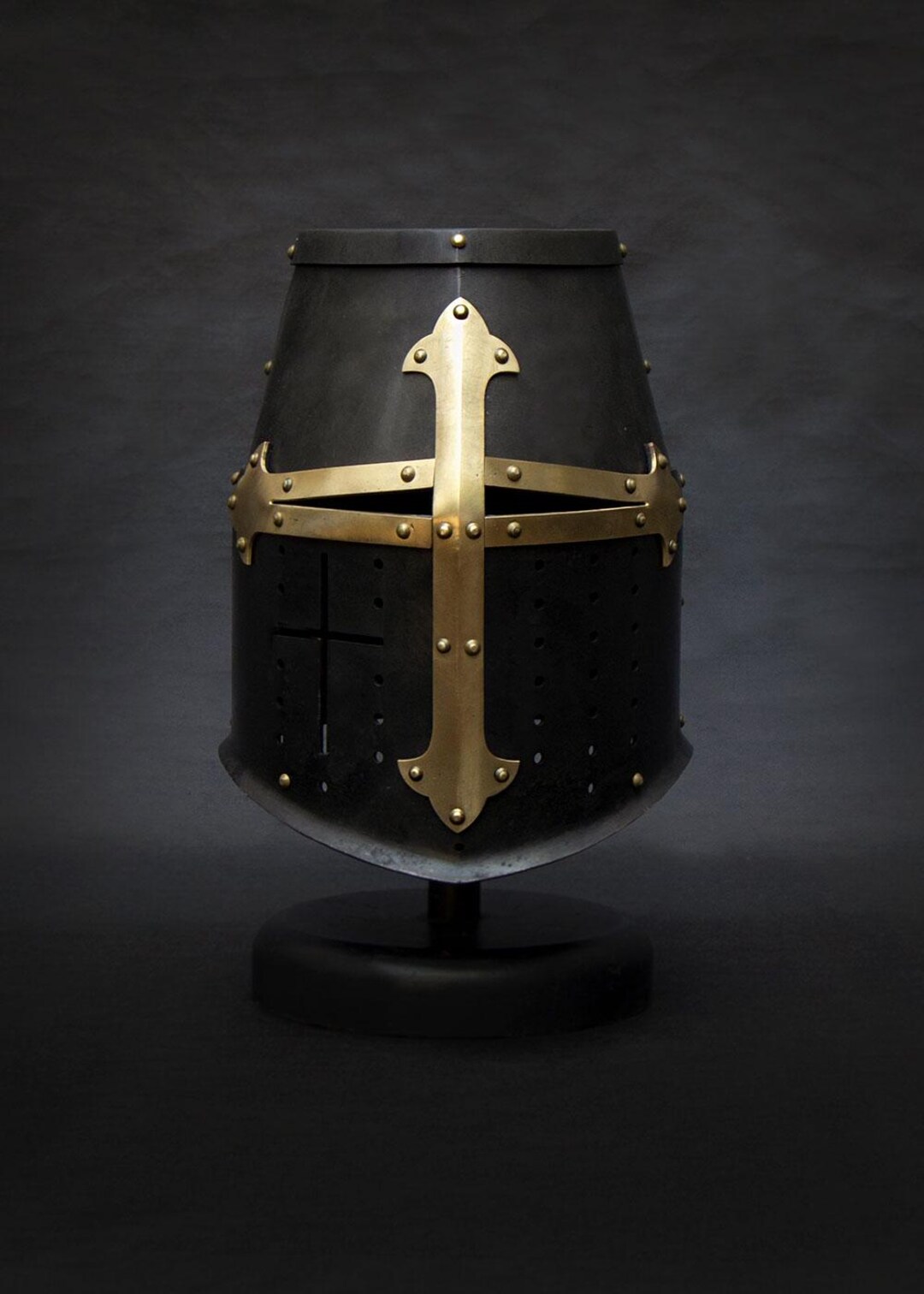Top Helm With Cross - Medieval Knight Helmet - Crusader Great Helm in ...