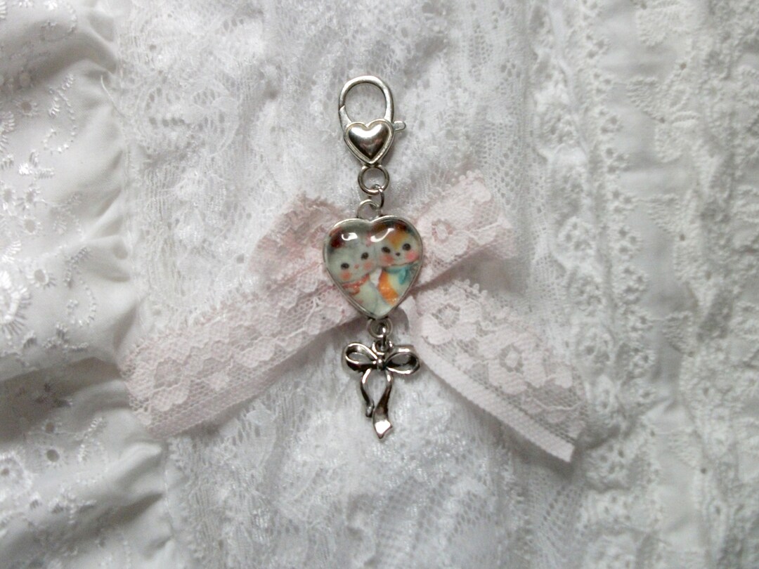 Kitty Friends Lace Keyring - Etsy