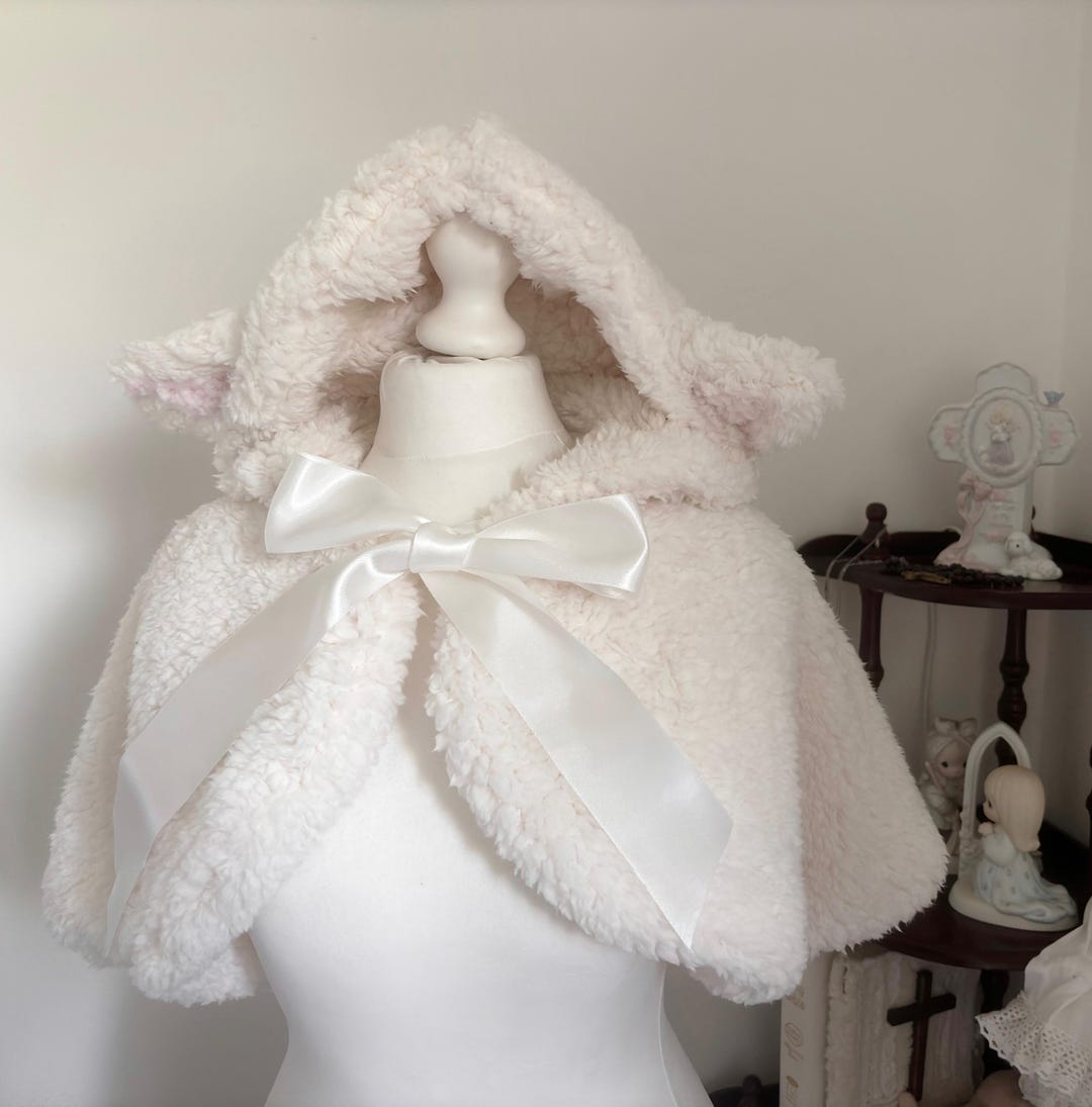Little Lamb Hooded Capelet - Soft Lamb Fur - Etsy