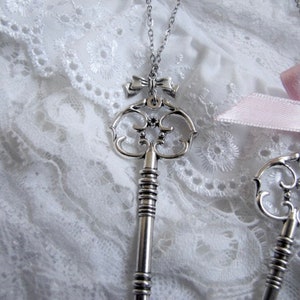 Secret Key & Bow Stainless Steel Chain Necklace - Etsy