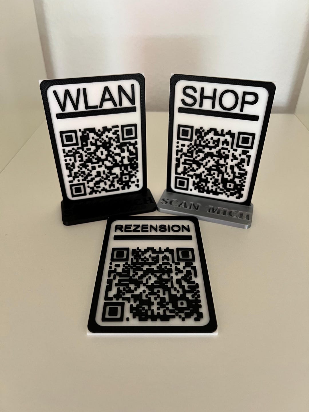 3D QR Code Display for Restaurants, Shops, Guests, Reviews, Wi-fi ...