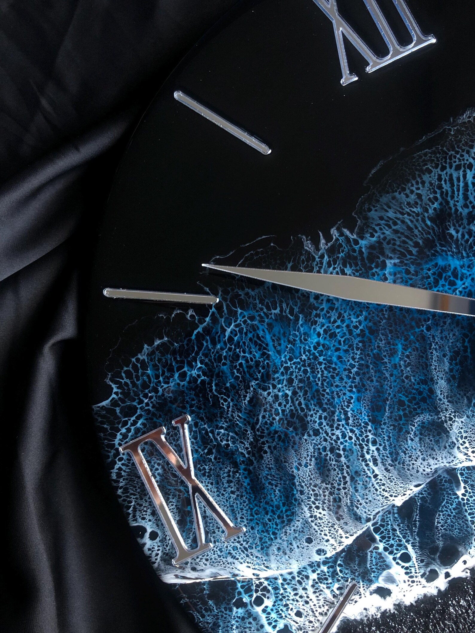 Black Sea Resin Wall Clock| Resin Art| Resin Wall Clock| Ocean Clock ...