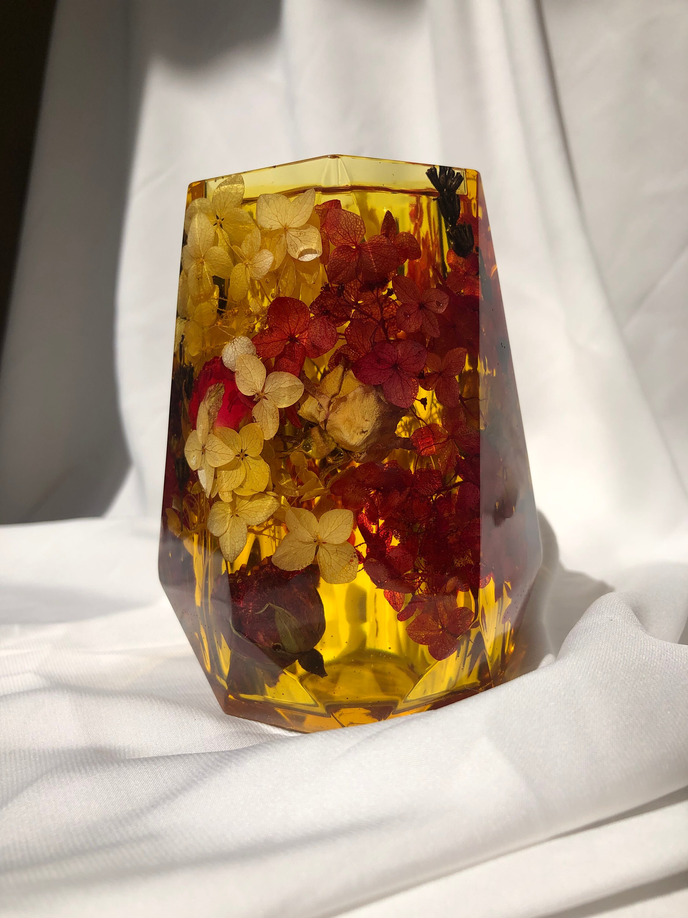 Mini Epoxy Resin Vase With Dried Flowers Vase Resin Vase Handmade Vase ...