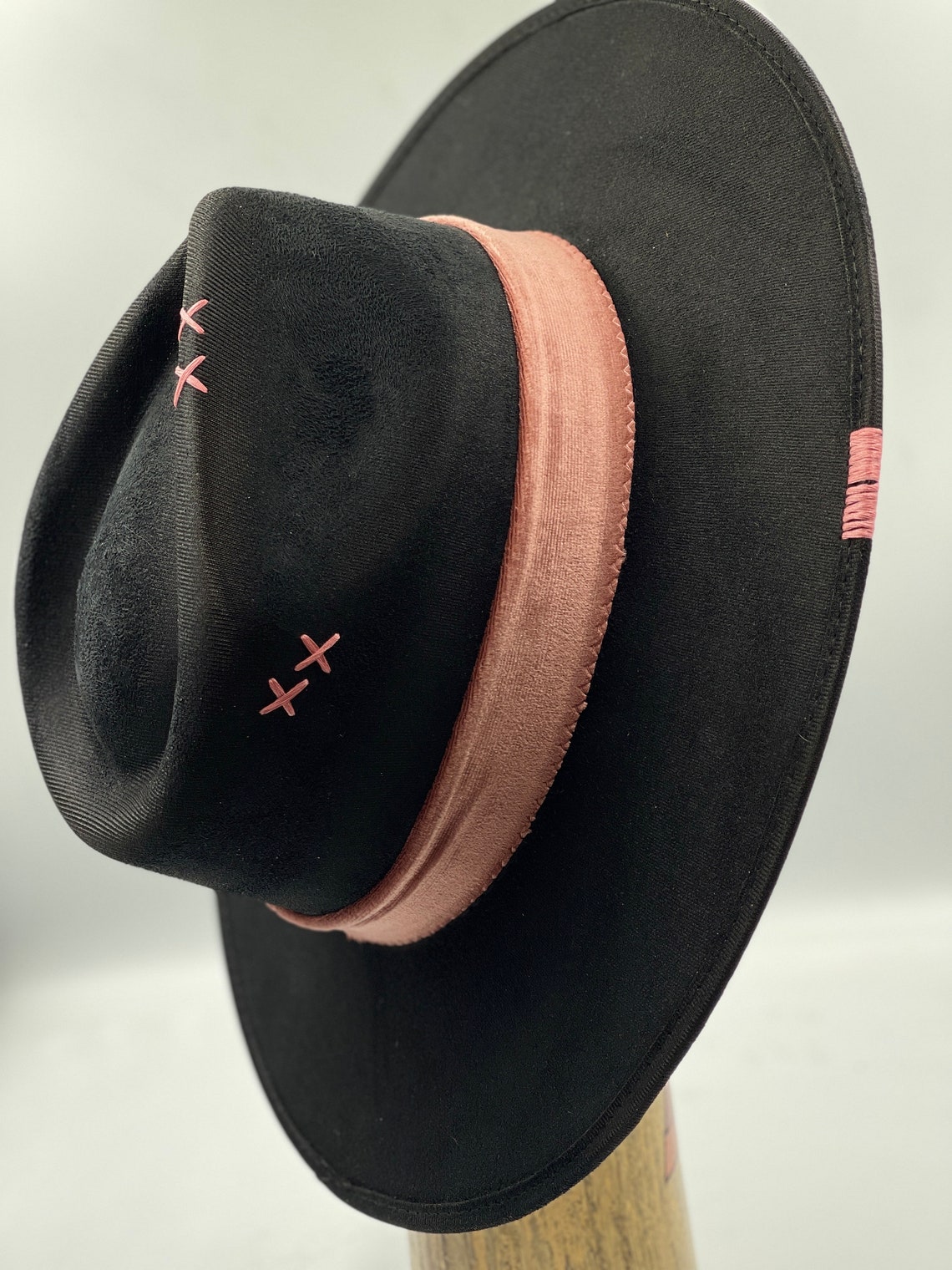 Boho Hat, Fedora Hat, Ecco Suede, Desert Hat, Black and Salmón. - Etsy