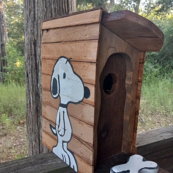 Snoopy Birdhouse - Etsy