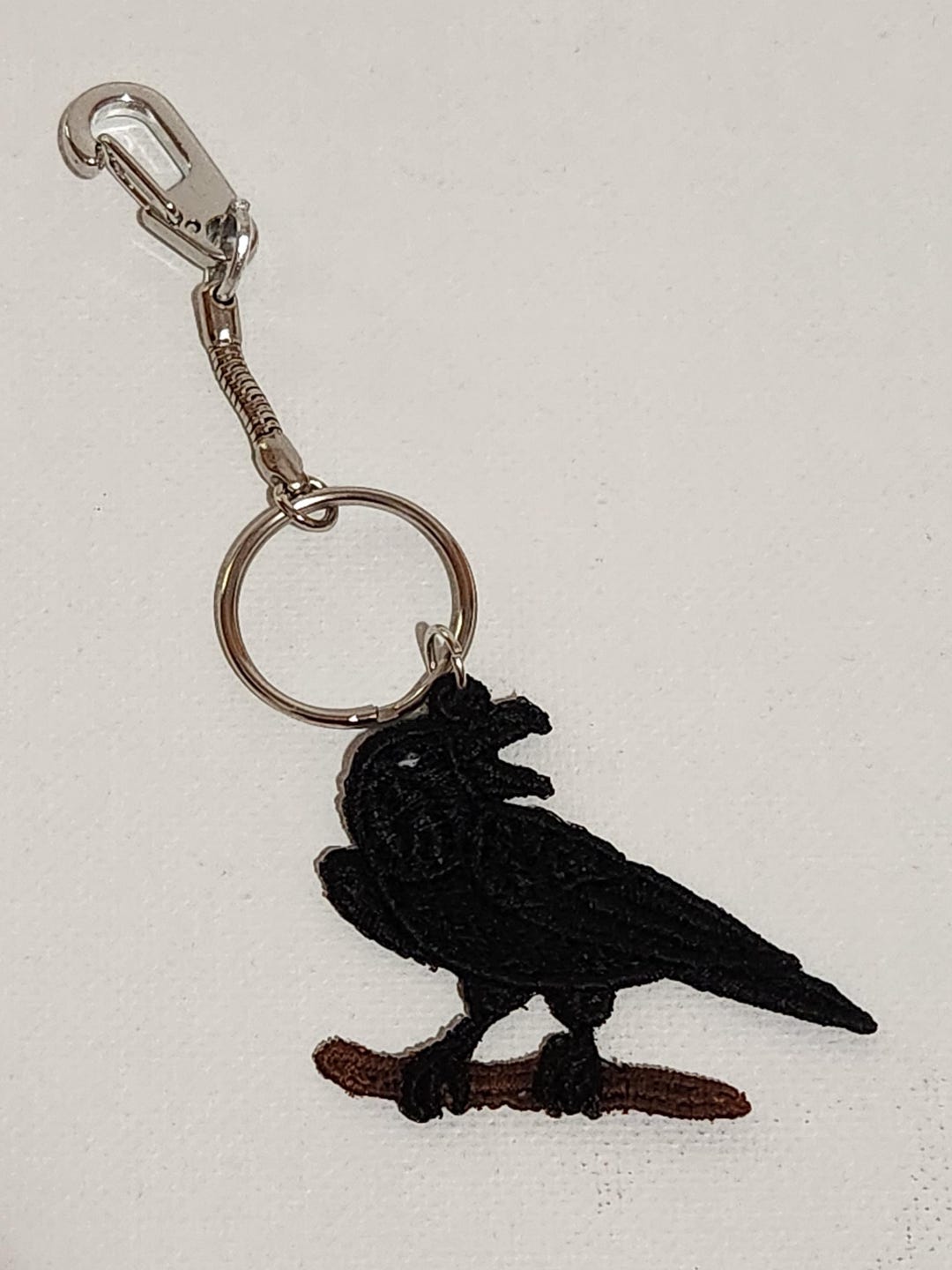 Raven / Crow Familiar Keychain - Etsy