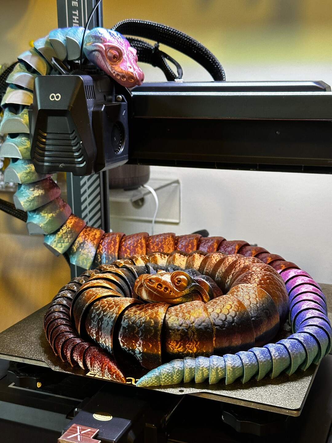 3D Printed Articulated Ball Python, Fidget Toy, Desk Stress Toy, 3D ...