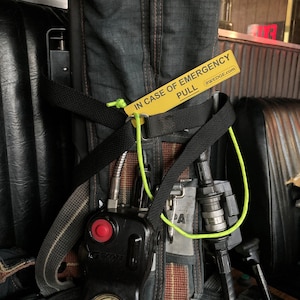 Emergency Pull Tags: High Visibility and Easy-to-grab Emergency Tag ...