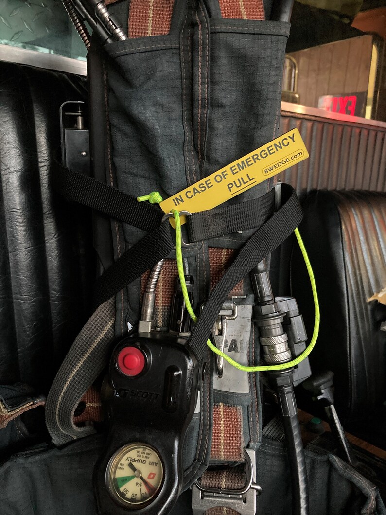 Emergency Pull Tags: High Visibility and Easy-to-grab Emergency Tag ...