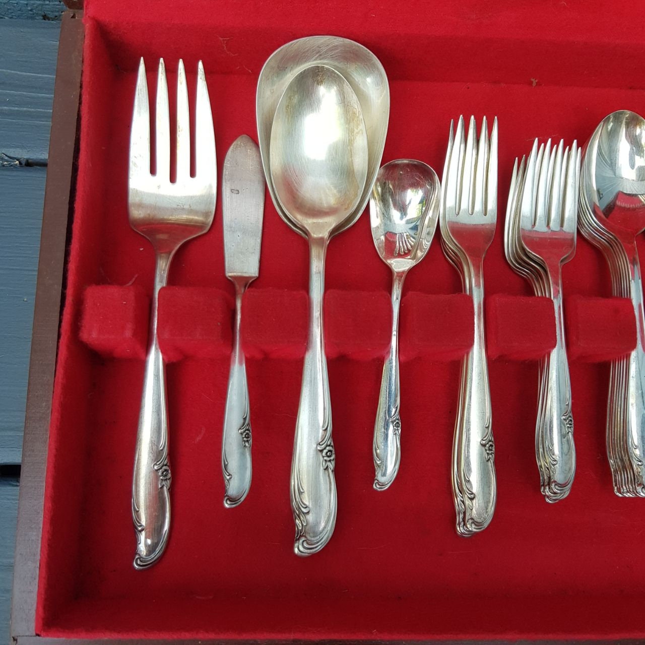 Wm Rogers Mfg Co Extra Plate Flatware Set of 47 Pieces in Original ...