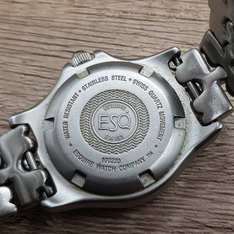 ESQ Esquire Swiss Quartz Ladies Dive Watch Water Resistant 100 Meters ...