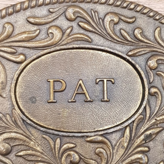 The Kinney Co PAT Brass Belt Buckle 1977 - Gem