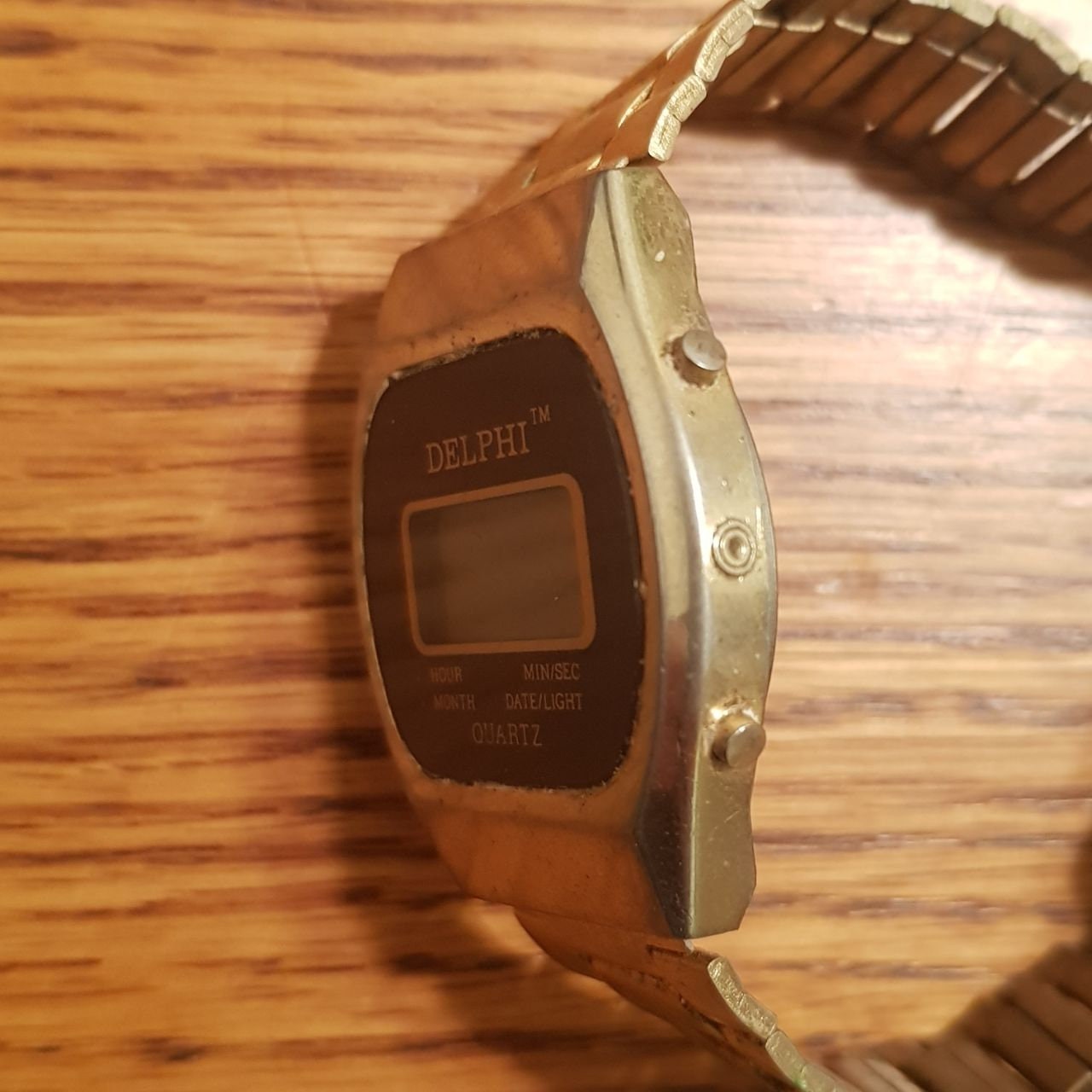 Delphi Digital Quartz Gold Tone Vintage Watch - Etsy