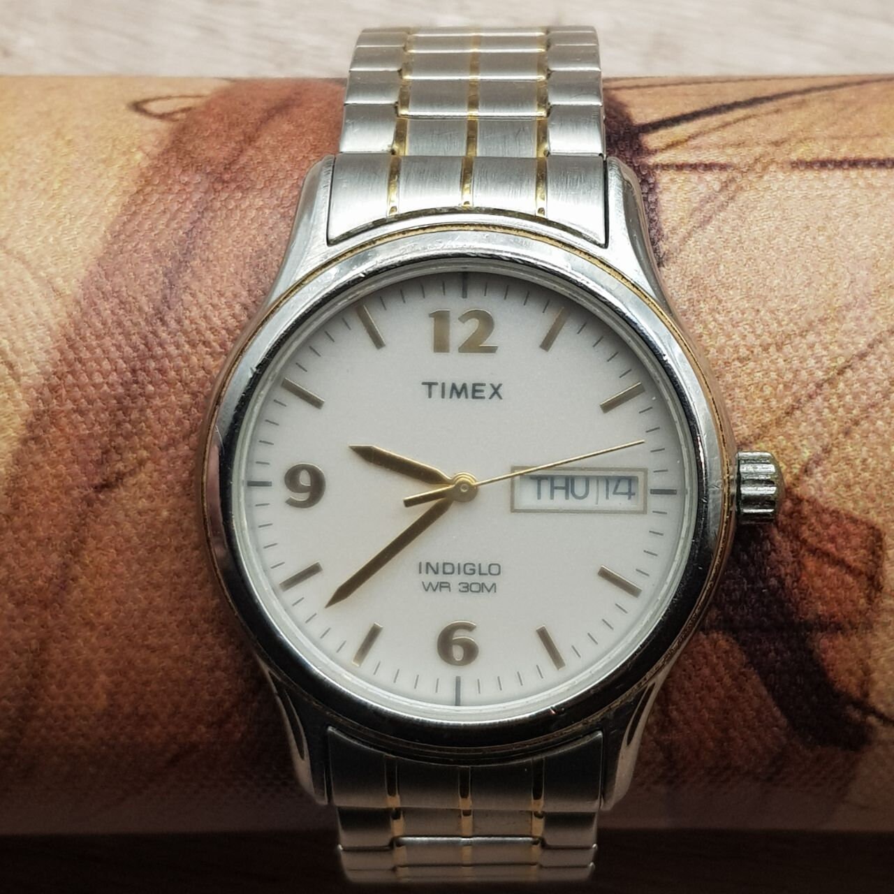 Timex Indiglo WR 30M Two Tone Men's Quartz Vintage Watch Day & Date CR ...