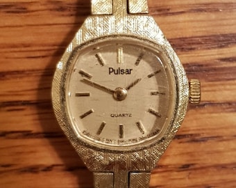 Pulsar Men's Gold Tone Quartz Wrist Watch - Etsy