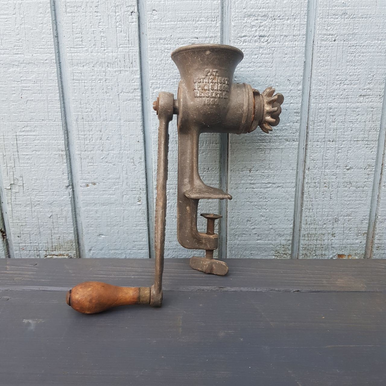 Universal No 2 Cast Iron Food Chopper Meat Grinder L.F.&C. New Britain ...
