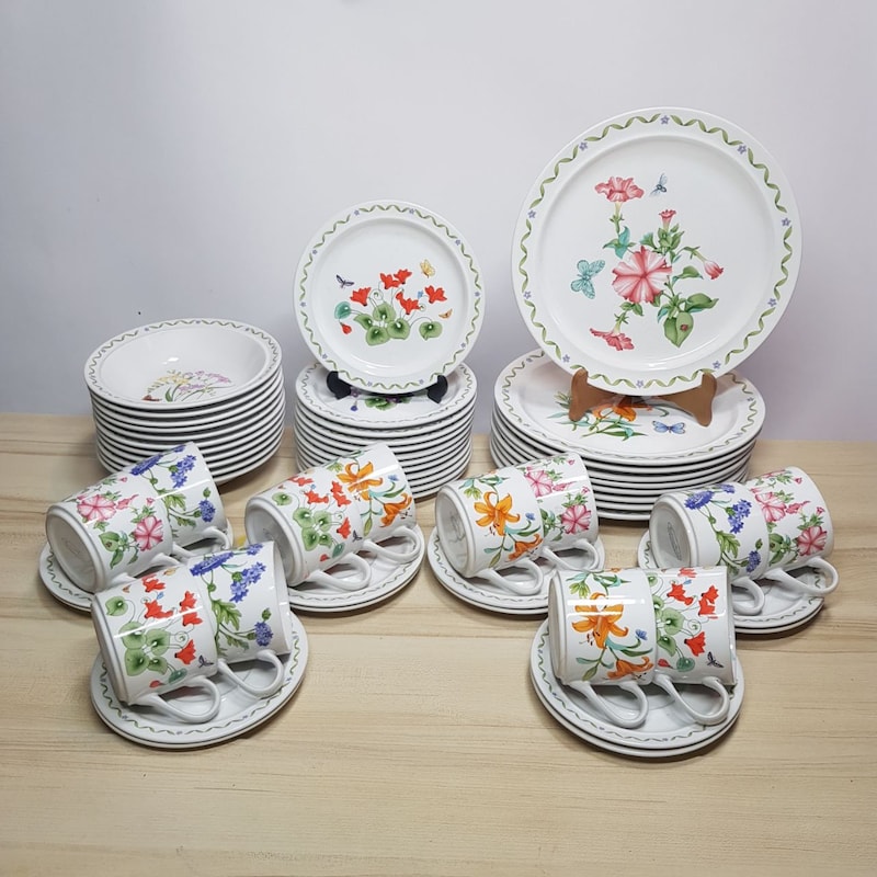 Japanese Dinnerware Sets - Etsy