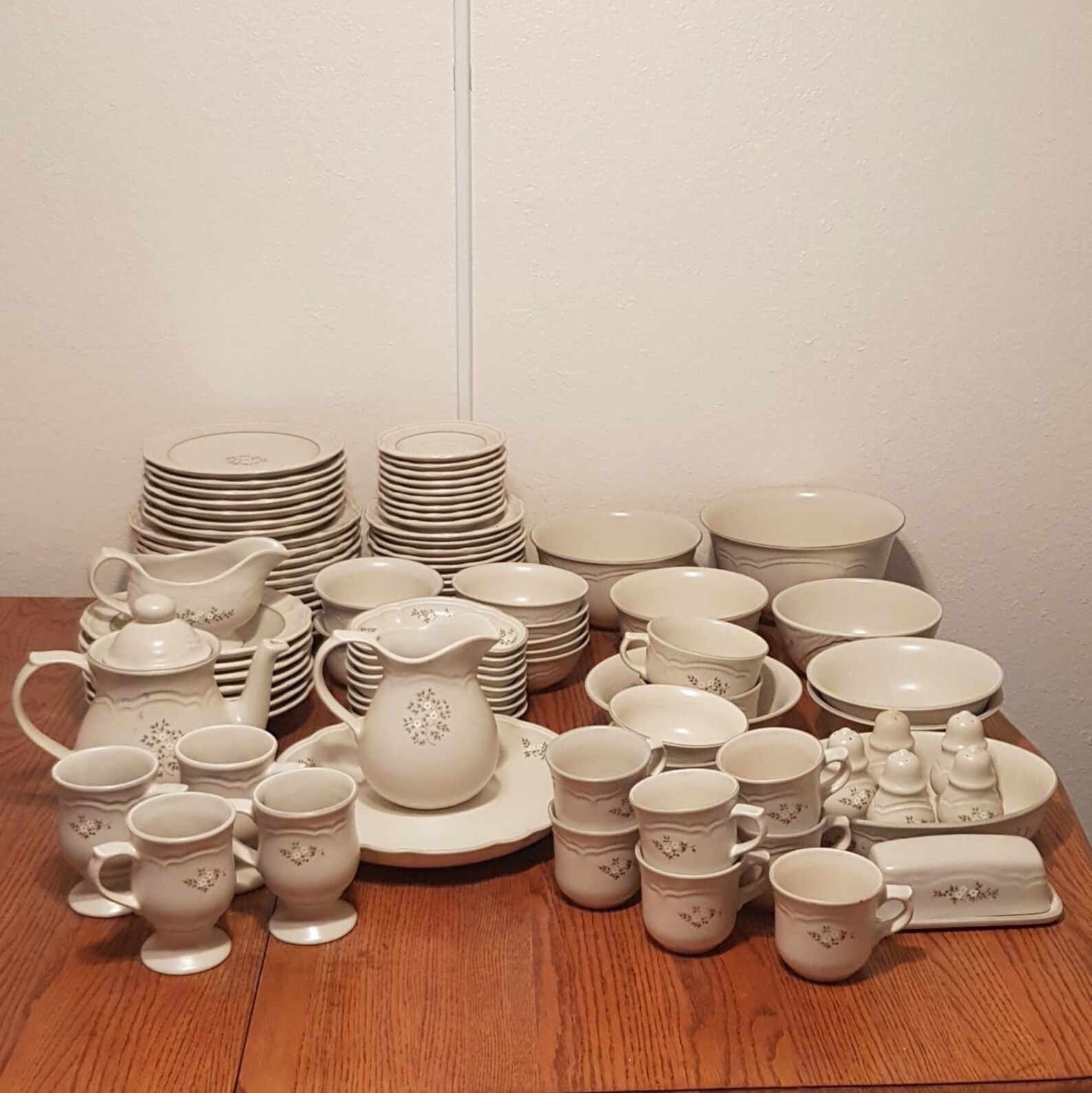 Pfaltzgraff Heirloom Vintage Dinnerware Set of 96 Pieces - Etsy