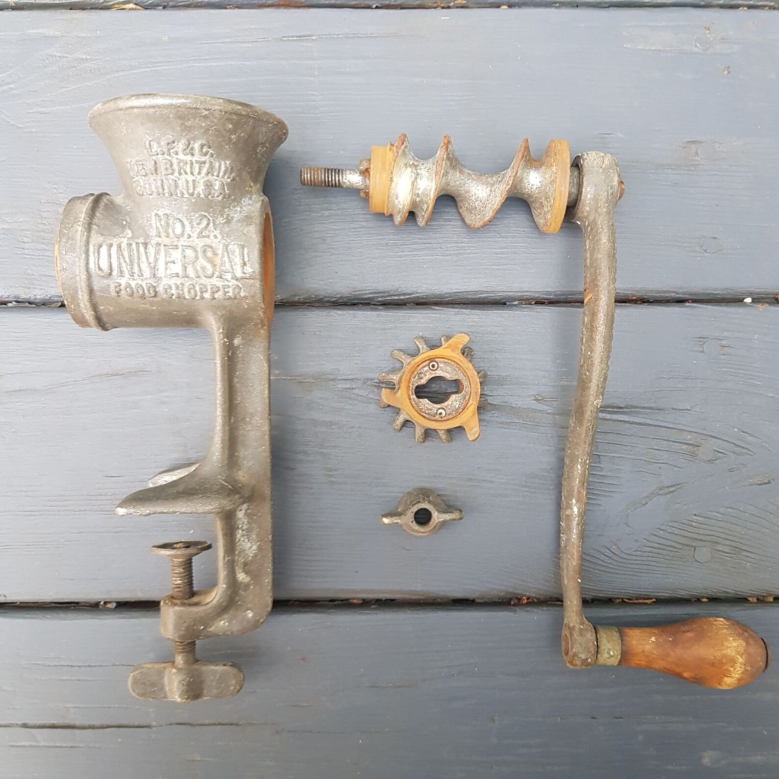 Universal No 2 Cast Iron Food Chopper Meat Grinder L.F.&C. New Britain ...