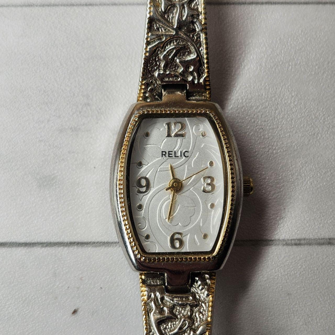 Relic Quartz Women's Wrist Watch ZR33535 Working - Etsy