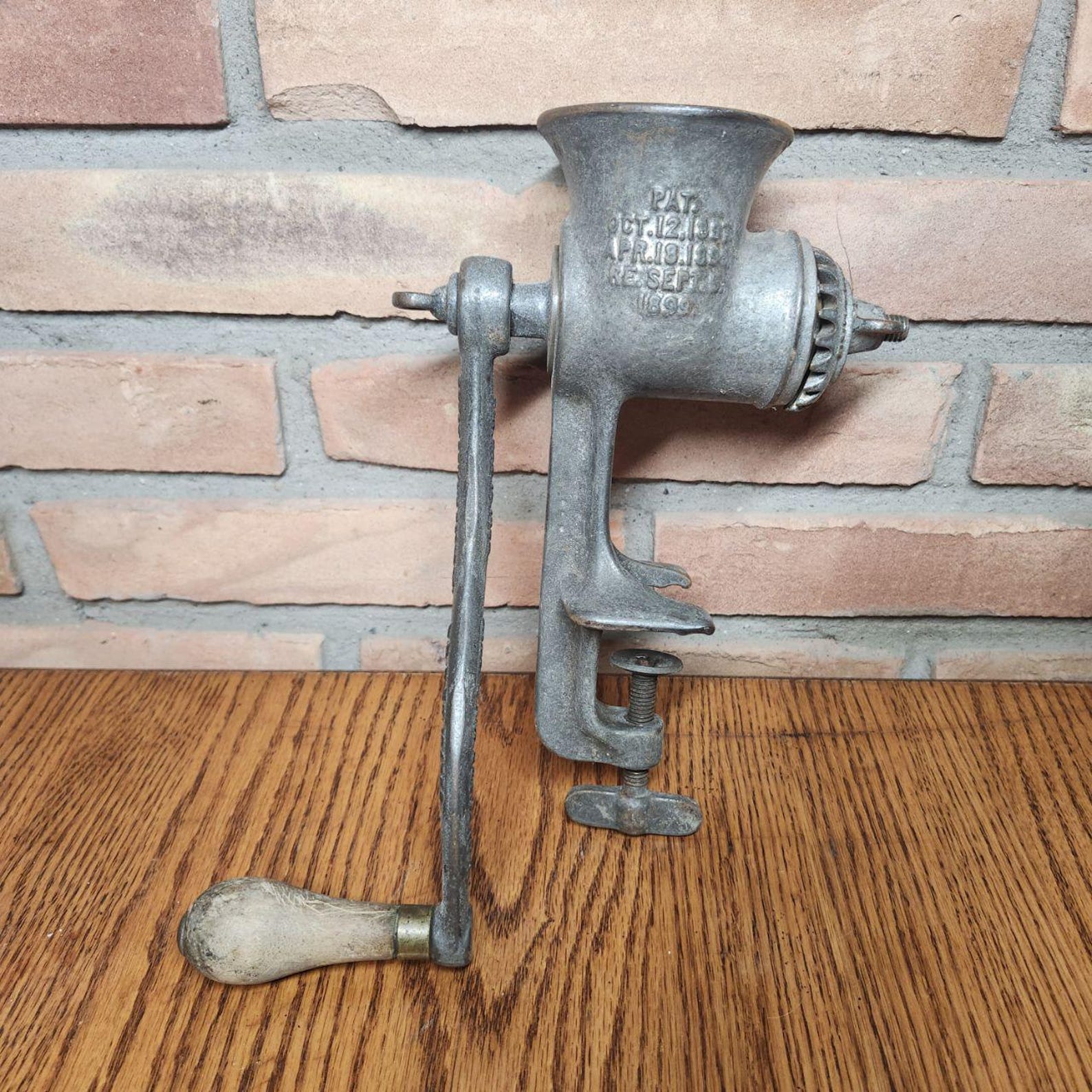 Universal No 2 Cast Iron Food Chopper Meat Grinder L.F.&C. New Britain ...