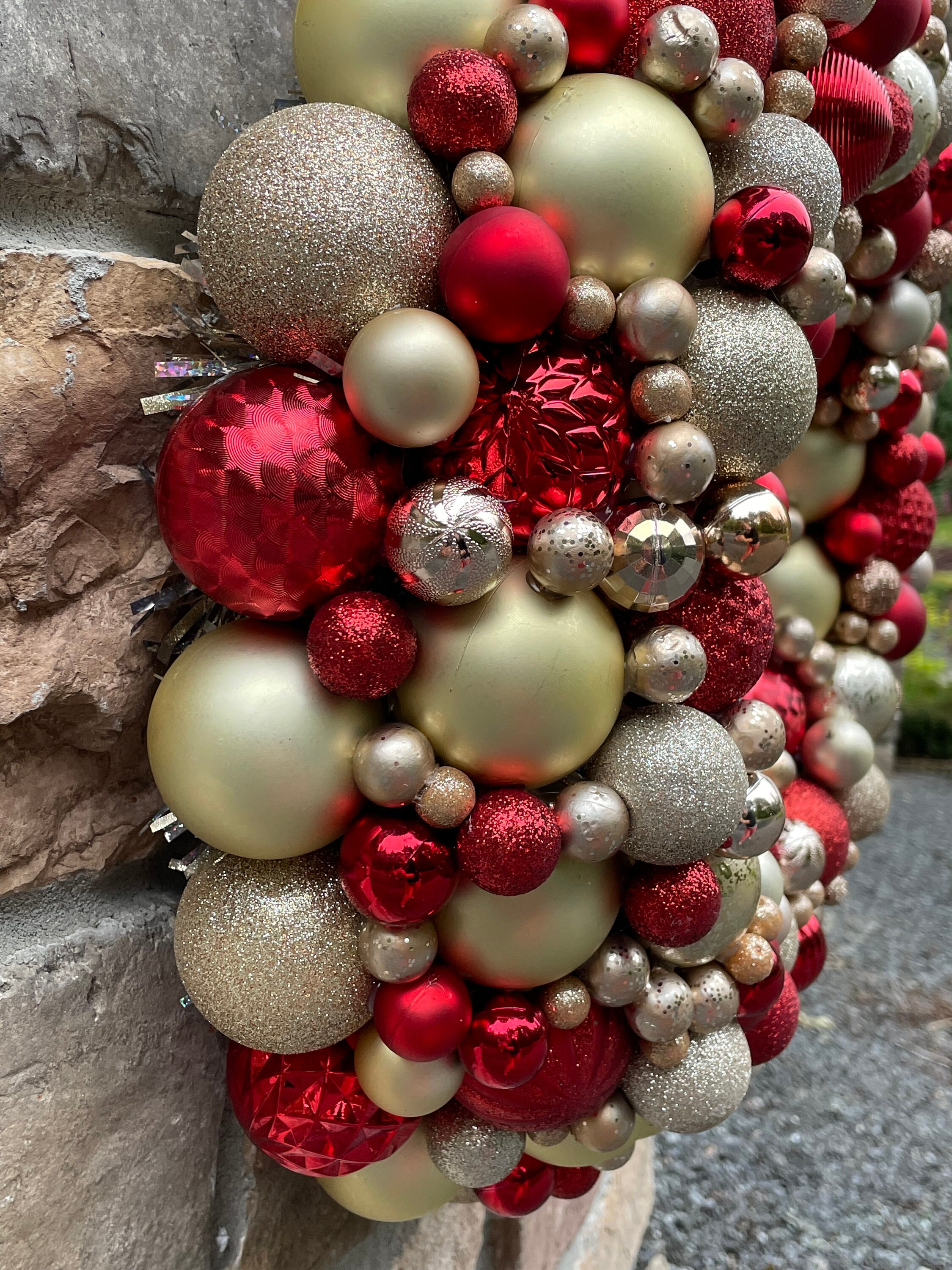 20 Luxury Red and Champagne Gold Christmas Ornament Wreath - Etsy