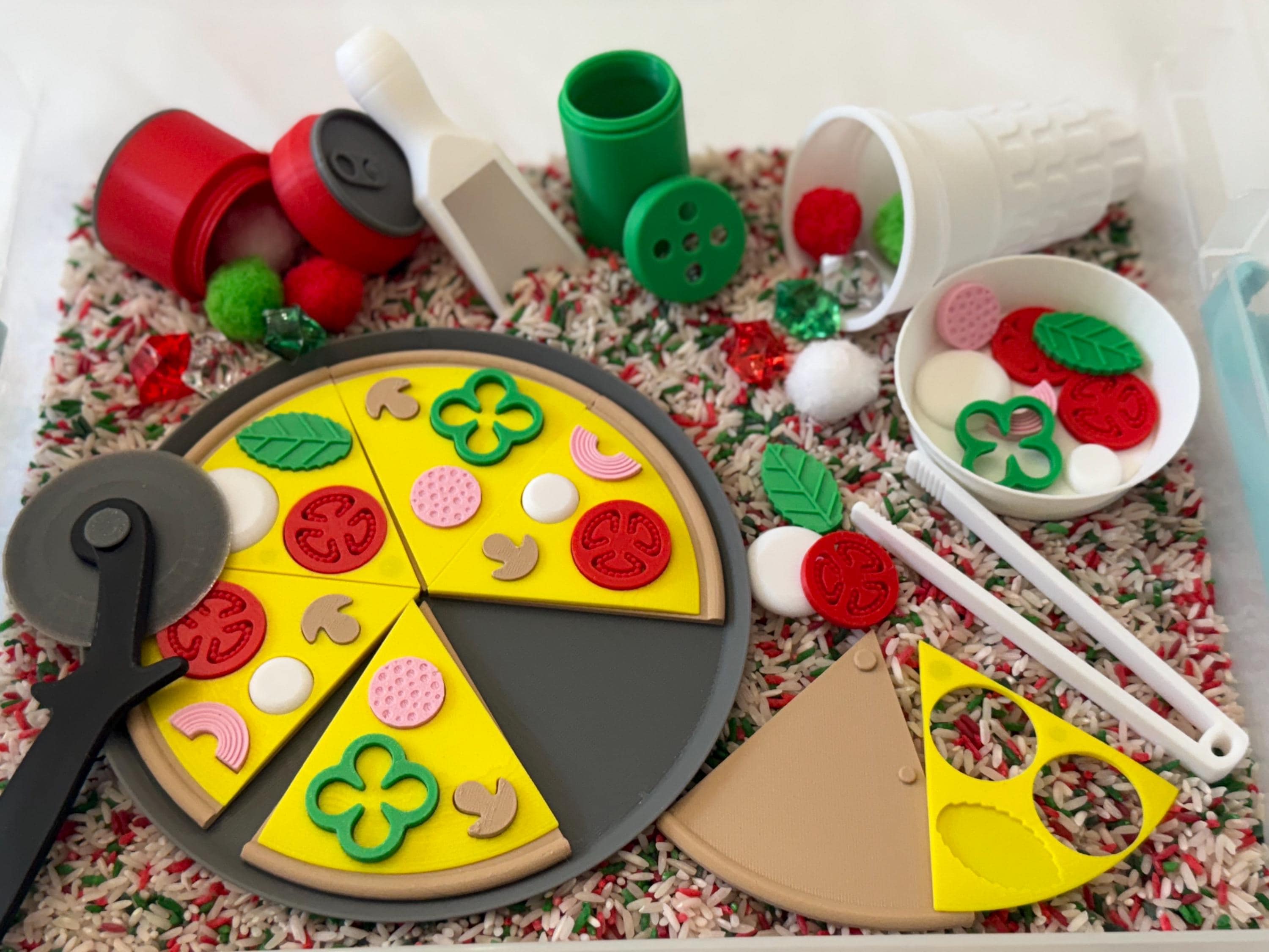 Build a Pizza Sensory Bin - Montessori Fine Motor Play Kit for Kids ...