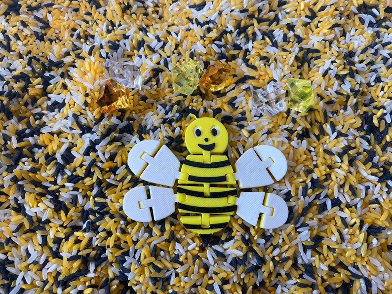 Montessori Spring Bee Sensory Bin - Interactive Play Kit for Kids ...